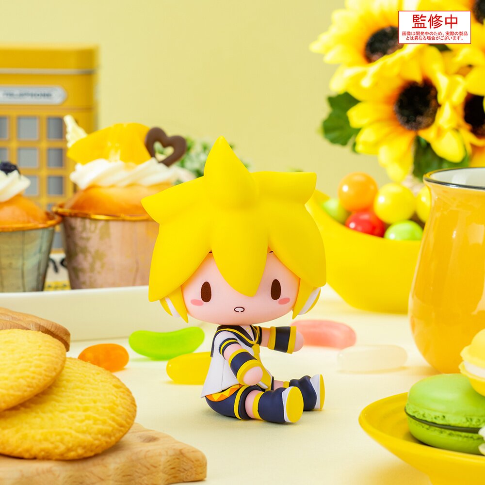 Hatsune Miku Series Fuwapuchi Deformed Figure Kagamine Len: Sega ...