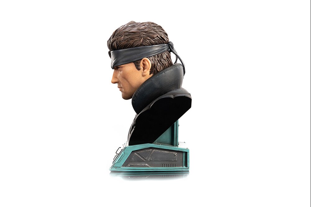 Metal Gear Solid Solid Snake Life-Size Bust: Standard Edition Statue ...