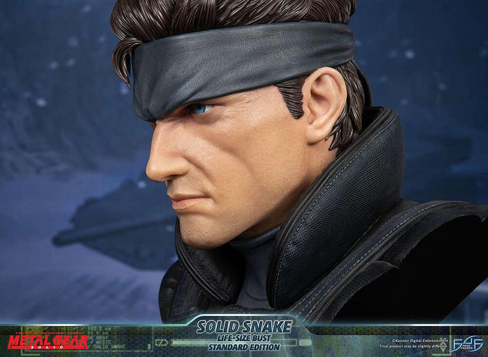 Metal Gear Solid Solid Snake Life-Size Bust: Standard Edition Statue ...