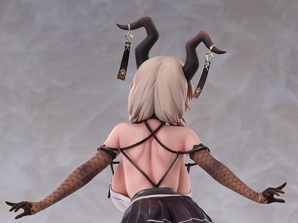 Azur Lane Owari: Light Armored Ver. 1/7 Scale Figure - Tokyo Otaku Mode (TOM)