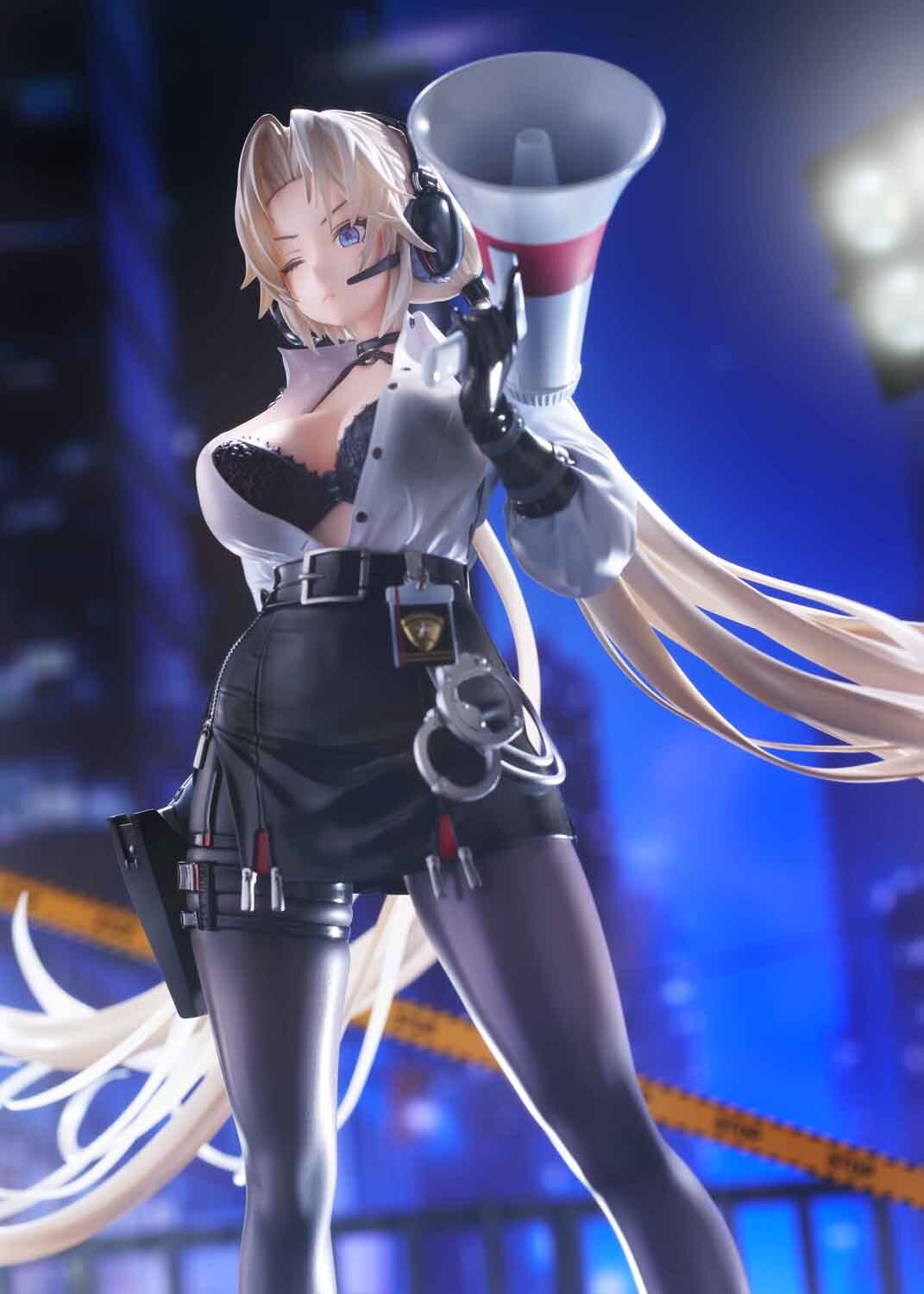 Azur Lane Kronshtadt: Begin the Rush! Ver. 1/6 Scale Figure: Goldenhead ...