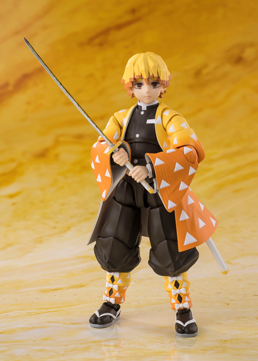 S.H.Figuarts Demon Slayer: Kimetsu no Yaiba Zenitsu Agatsuma - Tokyo ...