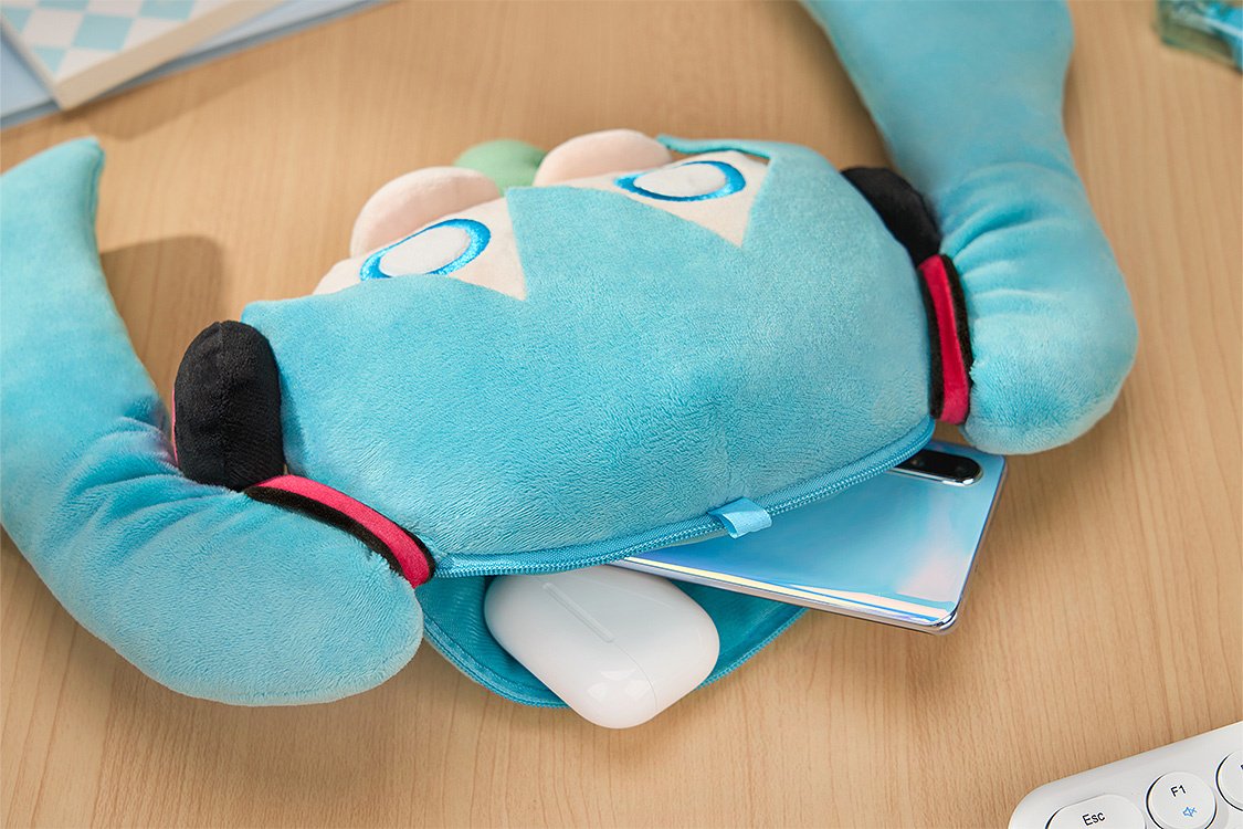Character Vocal Series 01: Hatsune Miku Fluffy Series - Plushie Pouch ...