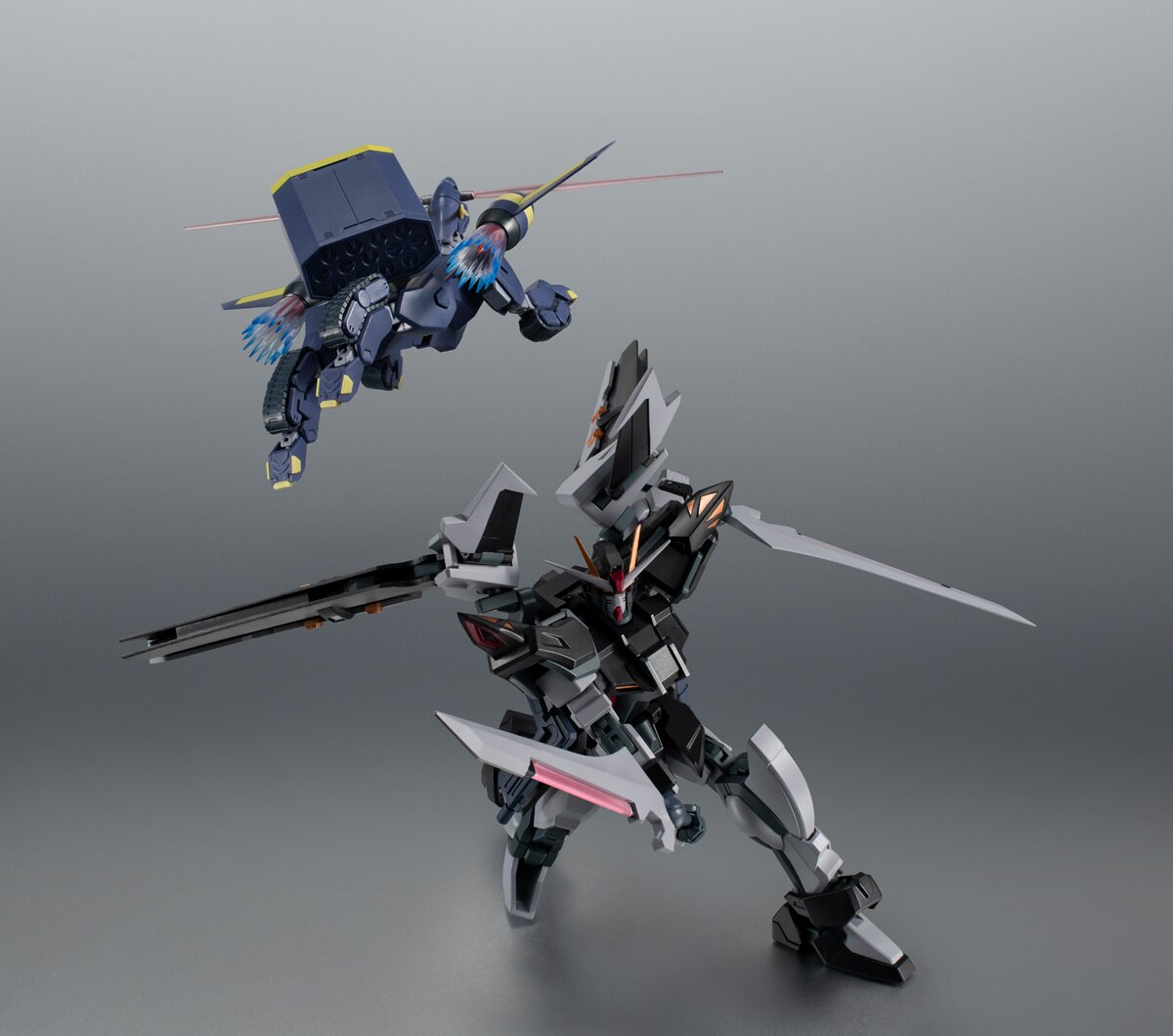 The Robot Spirits Mobile Suit Gundam GAT-X105E + AQM / E-X09S Strike ...