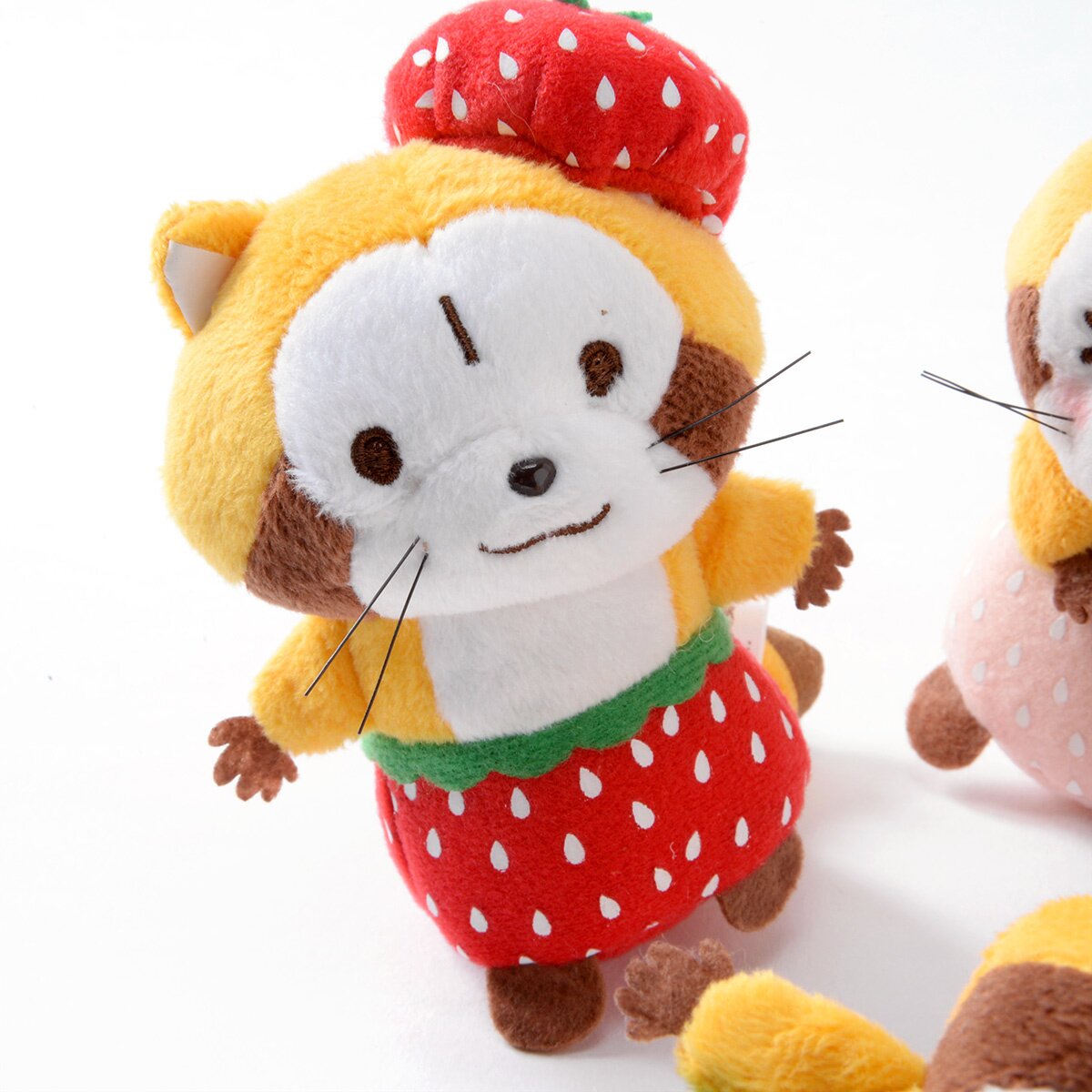 Rascal the Raccoon Strawberry Plush Collection (Ball Chain) - Tokyo ...