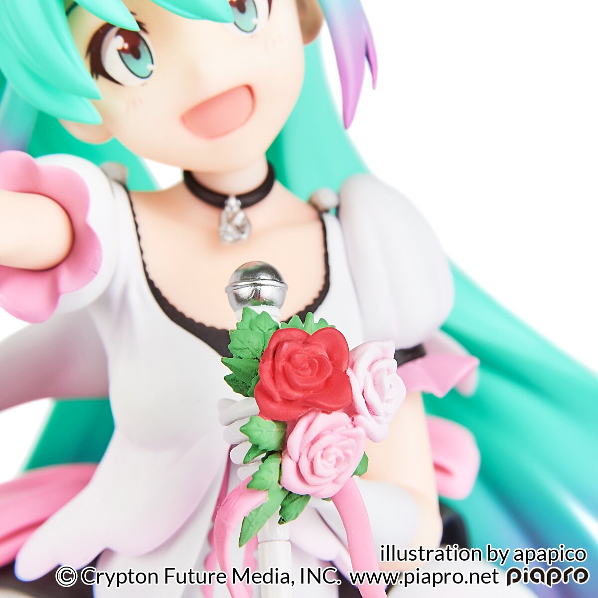 [Hatsune Miku] Celebration Ver. 1/7.77 Scale Figure: Taito - Tokyo ...