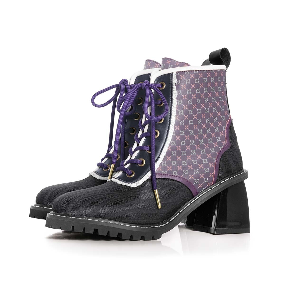 MAYLA Demon Slayer: Kimetsu no Yaiba Iconique Shoes Objet Boots Shinobu ...