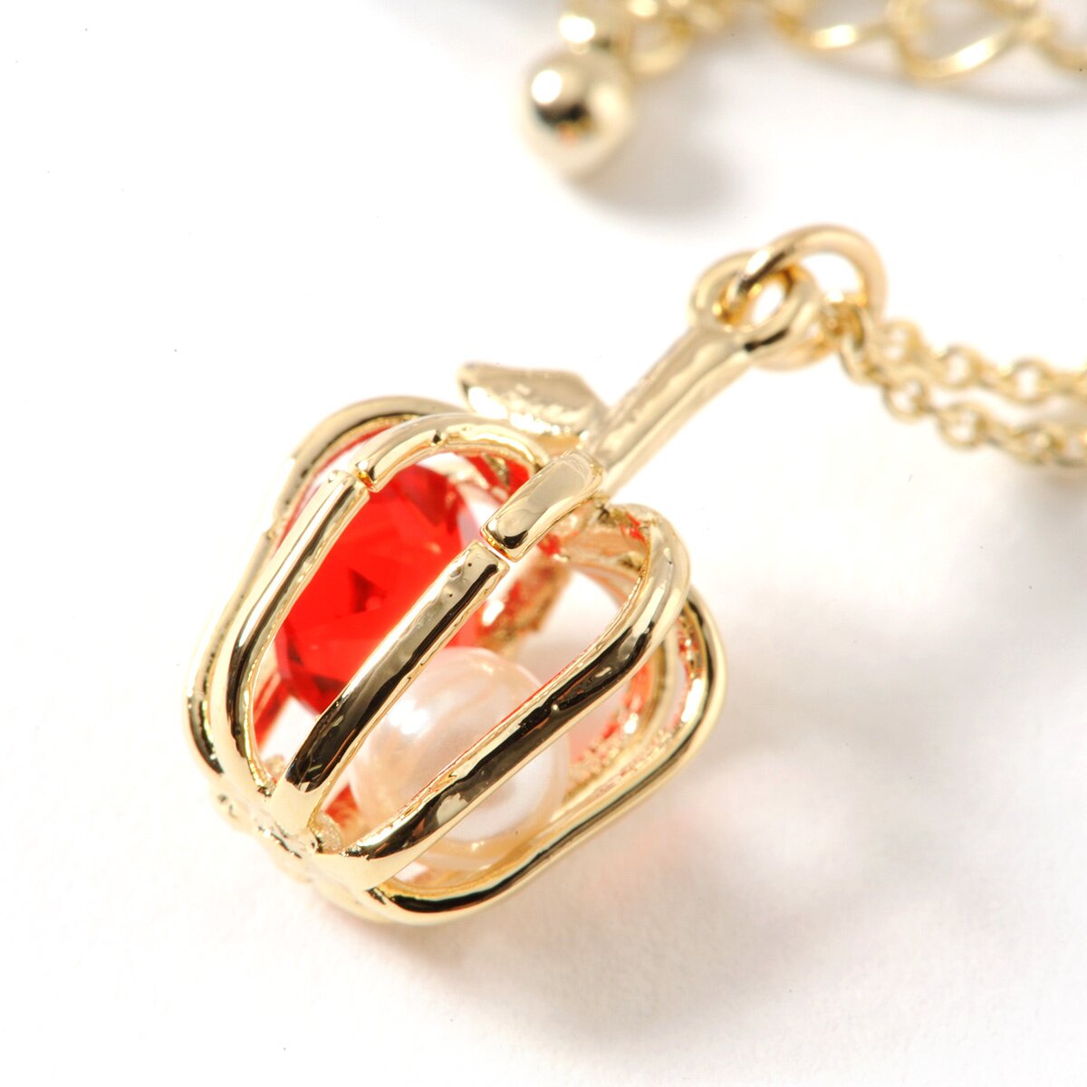 Osewaya Apple Cage Necklace: Osewaya - Tokyo Otaku Mode (TOM)