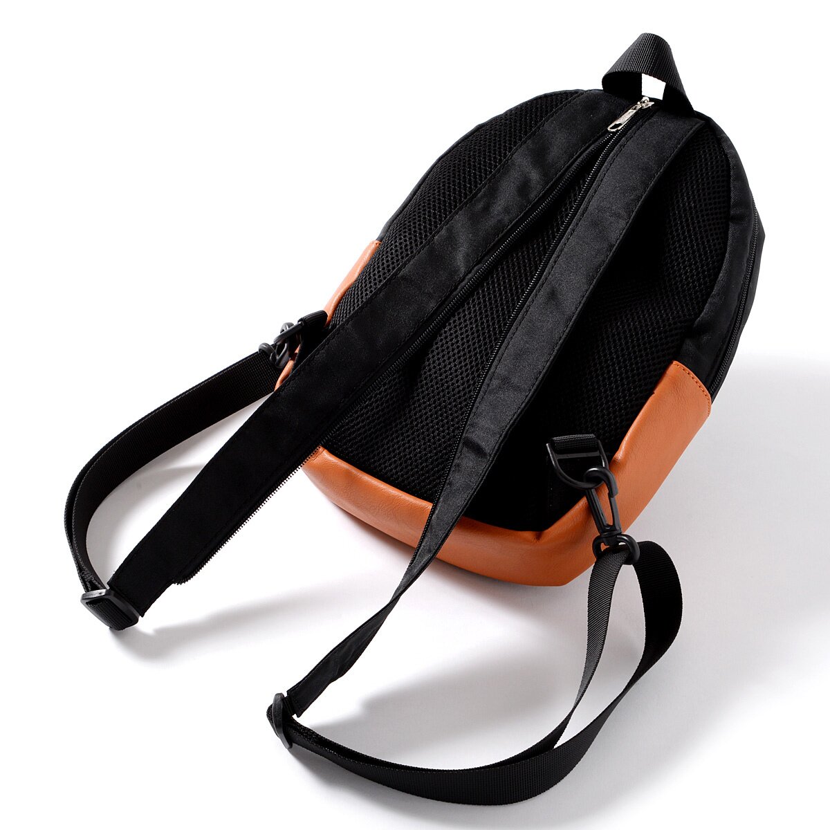 Osumashi Pooh-chan Yarn Pooh-chan 2-Way Backpack - Tokyo Otaku Mode (TOM)