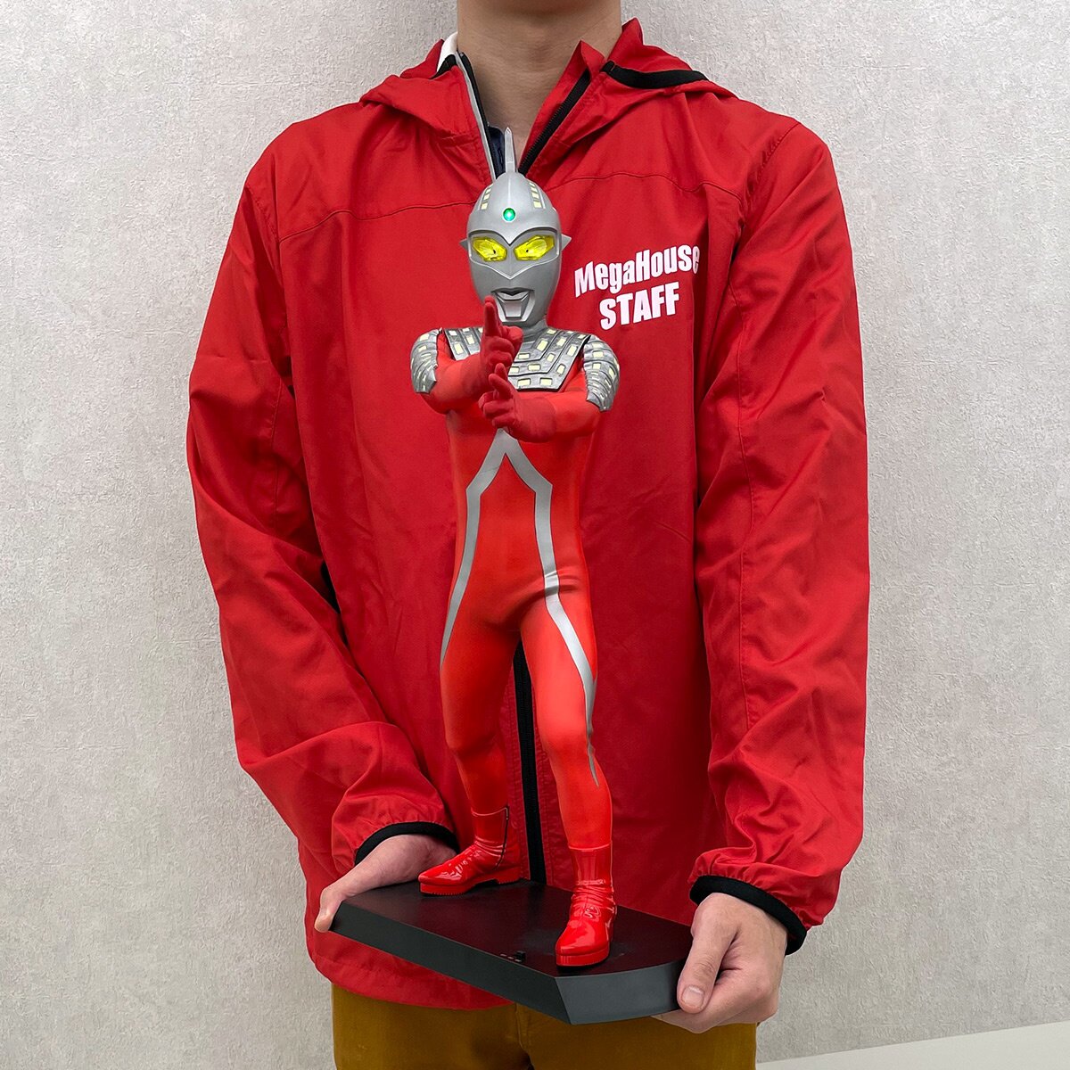 Ultimate Article Ultra Seven - Tokyo Otaku Mode (TOM)