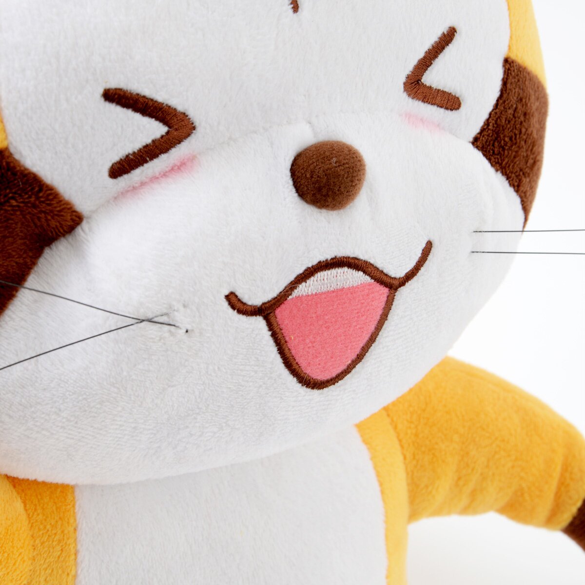 Rascal the Raccoon Flower Garland Plush (Big) - Tokyo Otaku Mode (TOM)