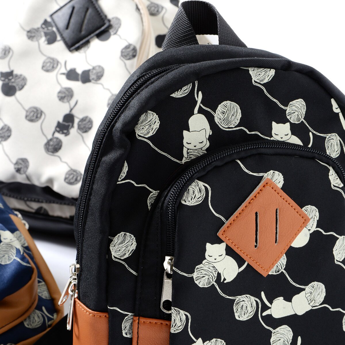 Osumashi Pooh-chan Yarn Pooh-chan 2-Way Backpack - Tokyo Otaku Mode (TOM)