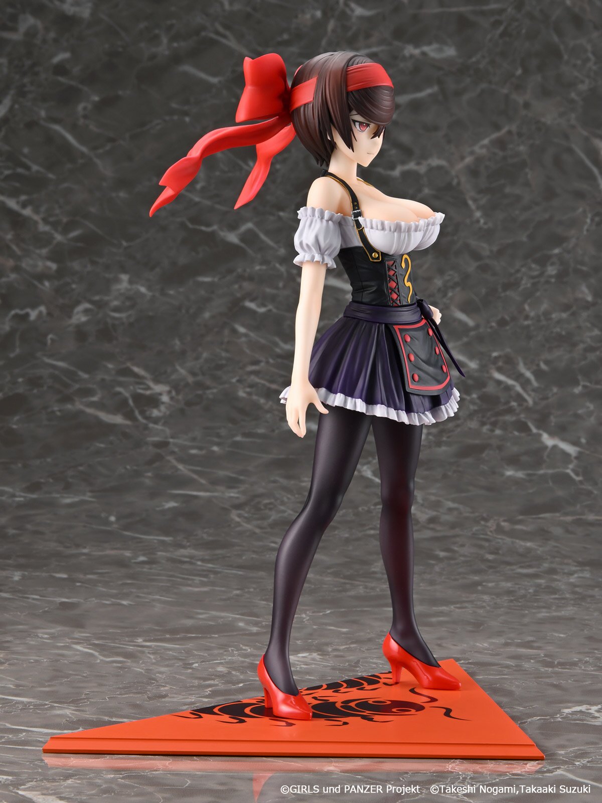 Girls und Panzer: Ribbon Warrior Shizuka Tsuruki: Dirndl Ver. 1/6 Scale ...