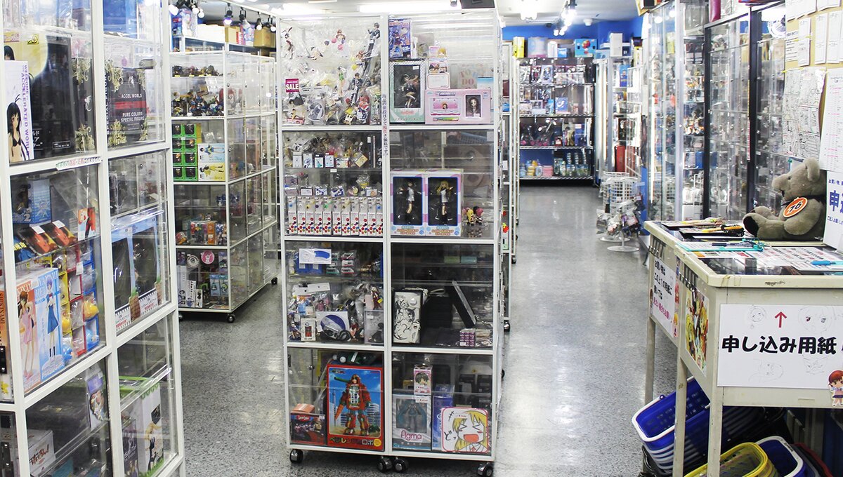 PORD Rental Show Case: An Anime Goods Consignment Shop in Akihabara ...