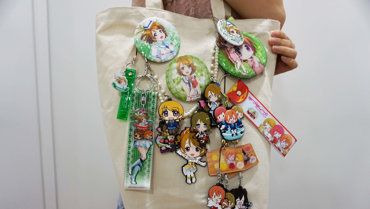 How Do Anime Otaku Carry Their Love? Special Feature of Ita-bag ...