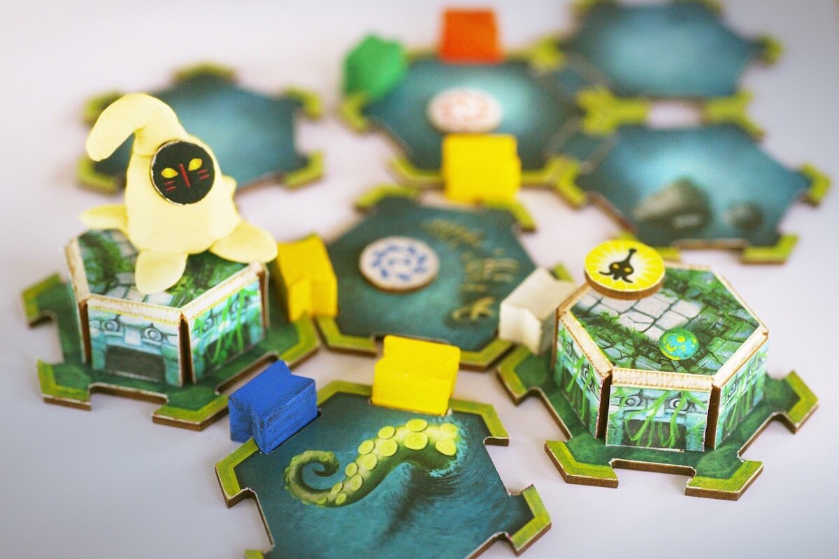 Mask of Moai: Old Seabed Monument & Sacred Beast Raparapa VR Board Game ...