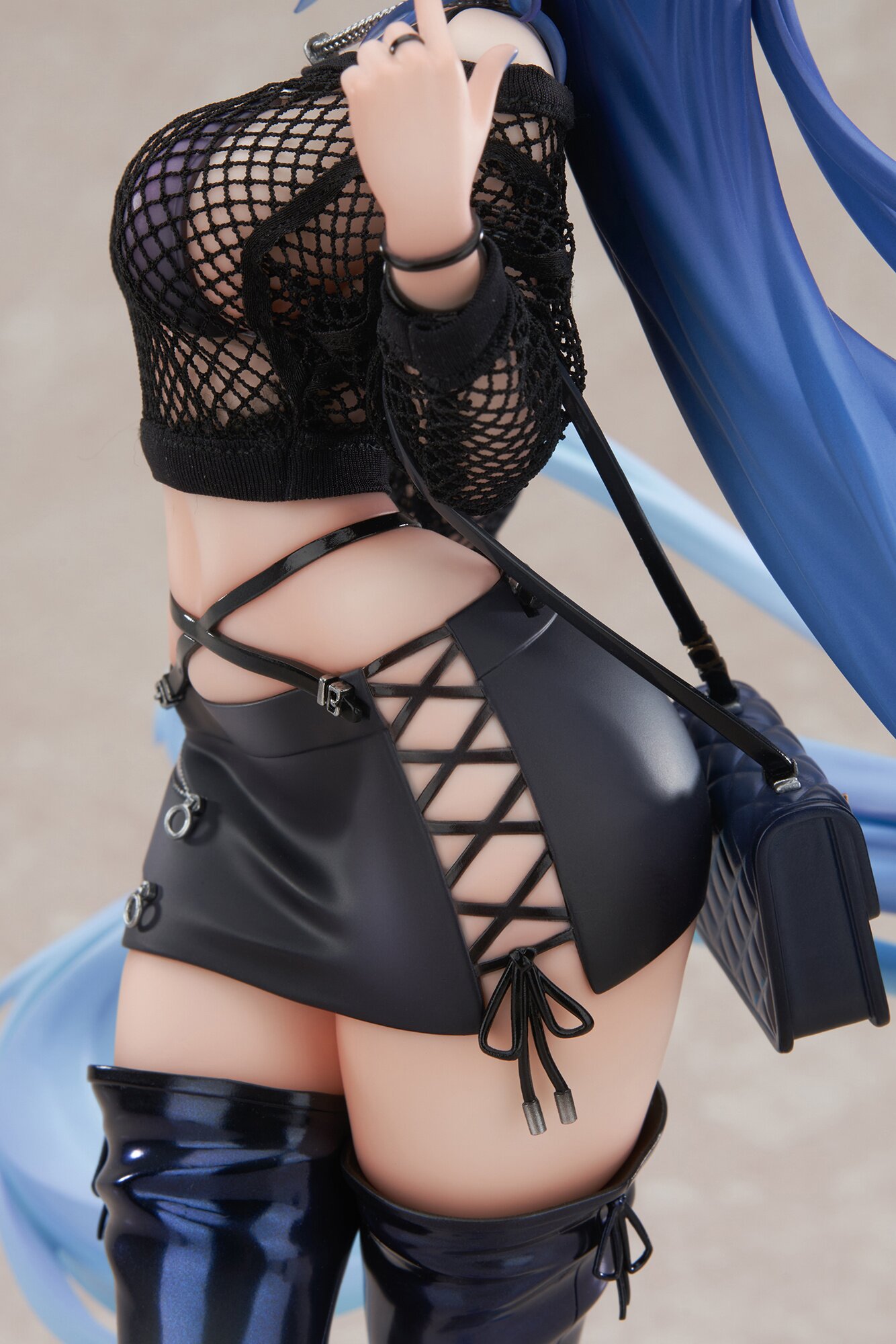 Azur Lane New Jersey: Zozo Black Collection Collaboration Illustration Ver. 1/7 Scale Figure ...