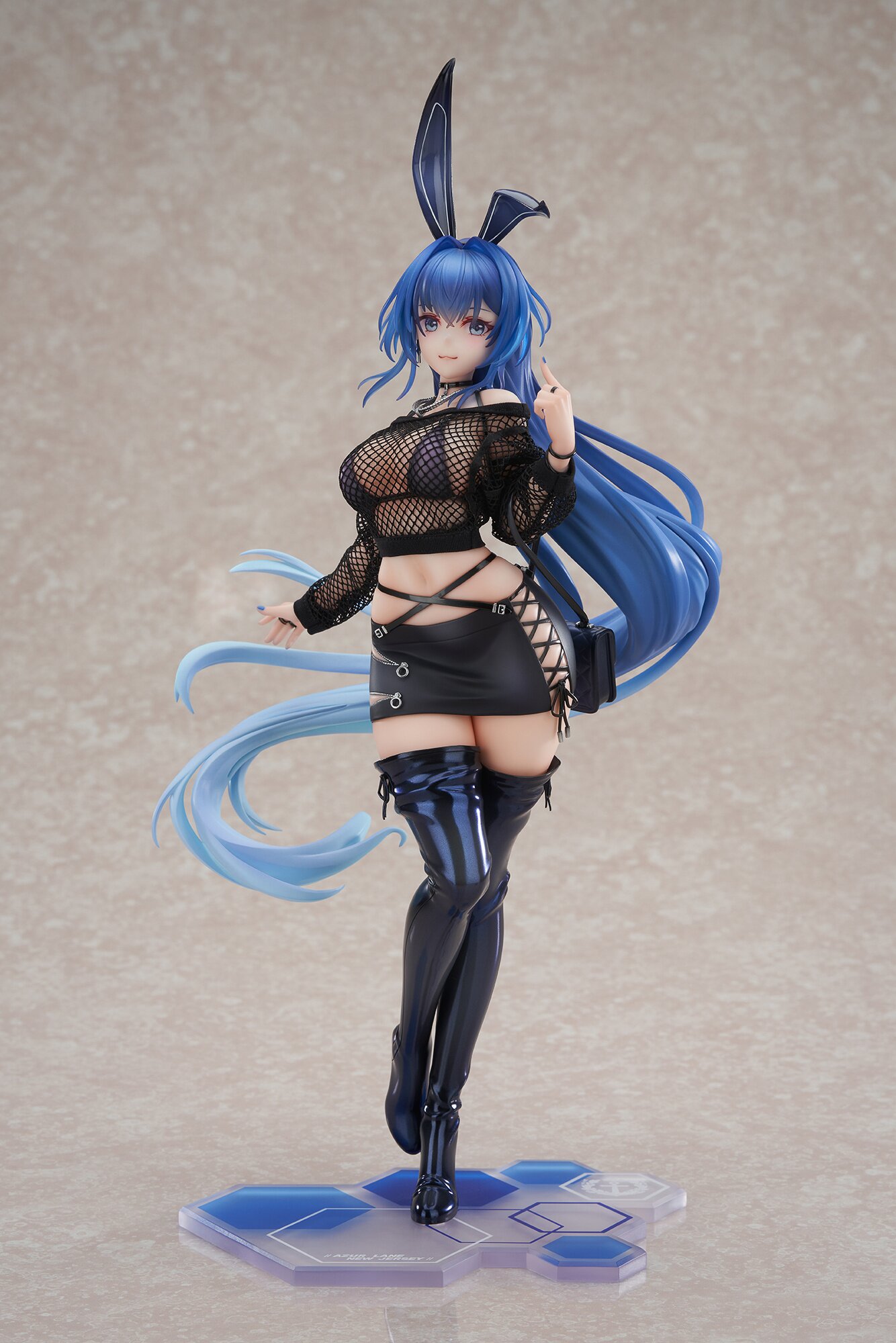 Azur Lane New Jersey: Zozo Black Collection Collaboration Illustration Ver. 1/7 Scale Figure ...