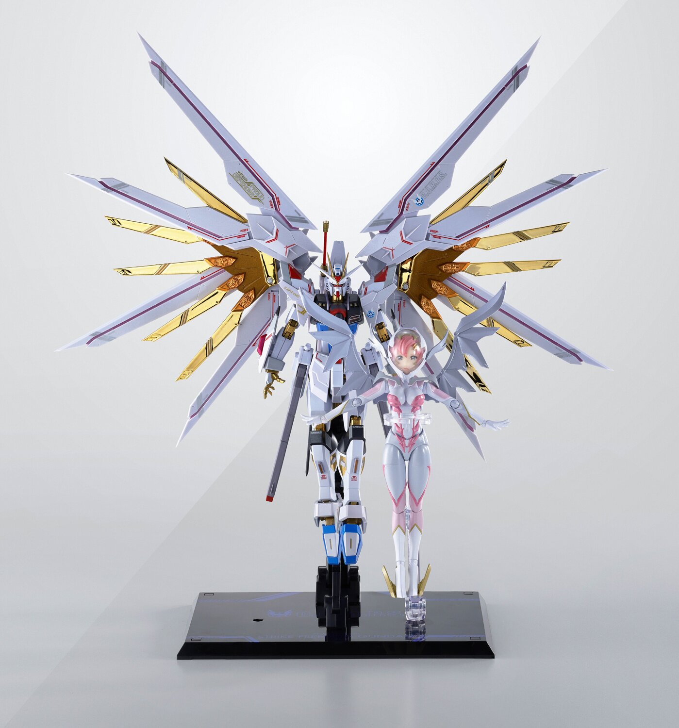 S.H.Figuarts Mobile Suit Gundam Seed Freedom Lacus Clyne: Pilot Suits ...