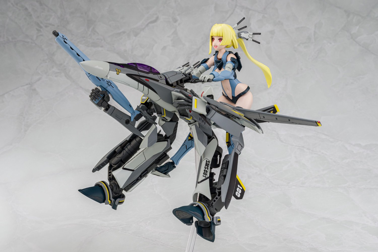 Variable Fighter Girls Macross Frontier VF-25S Super Messiah: Aoshima ...