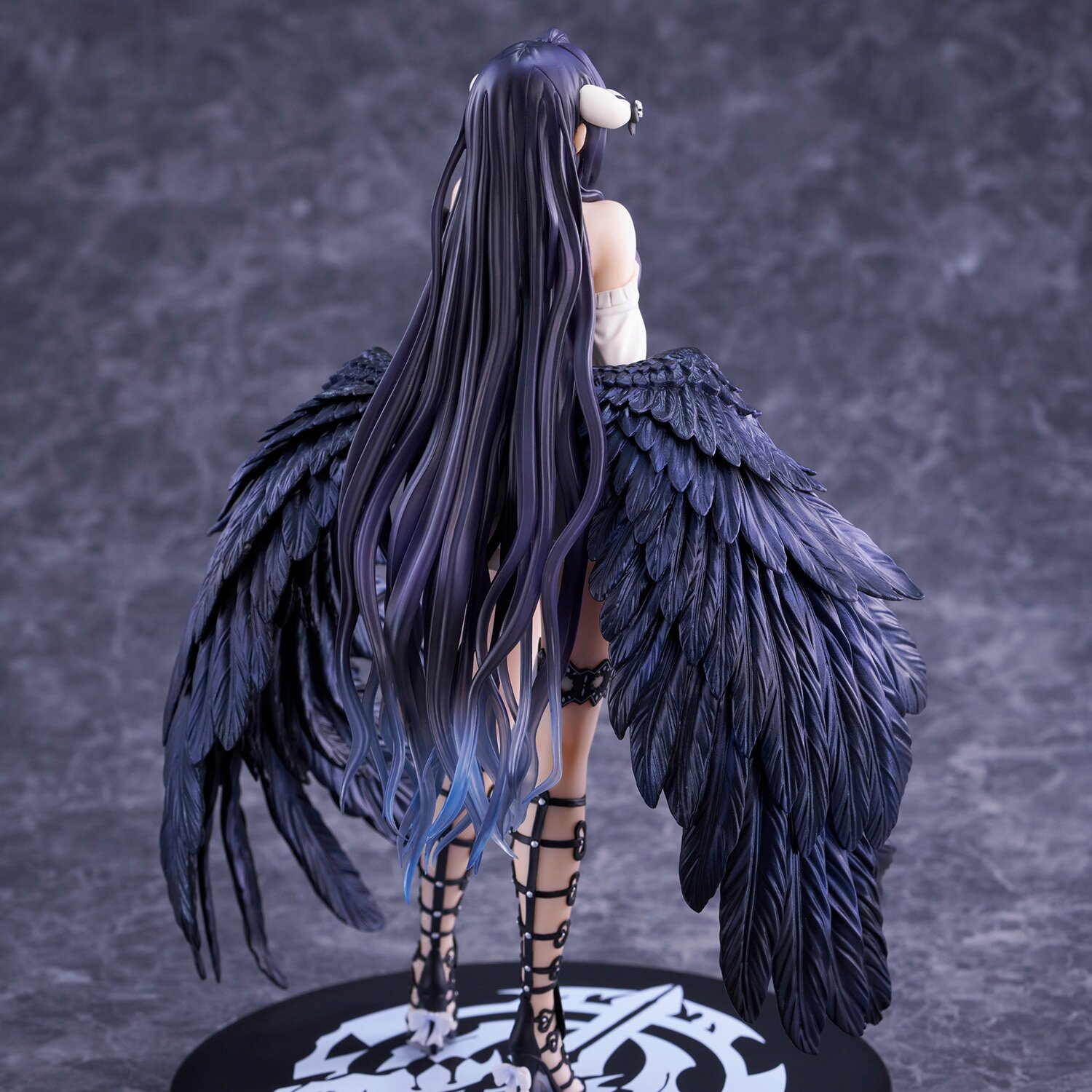 Overlord Albedo: So-bin Ver. Limited Color Edition 1/6 Scale Figure ...