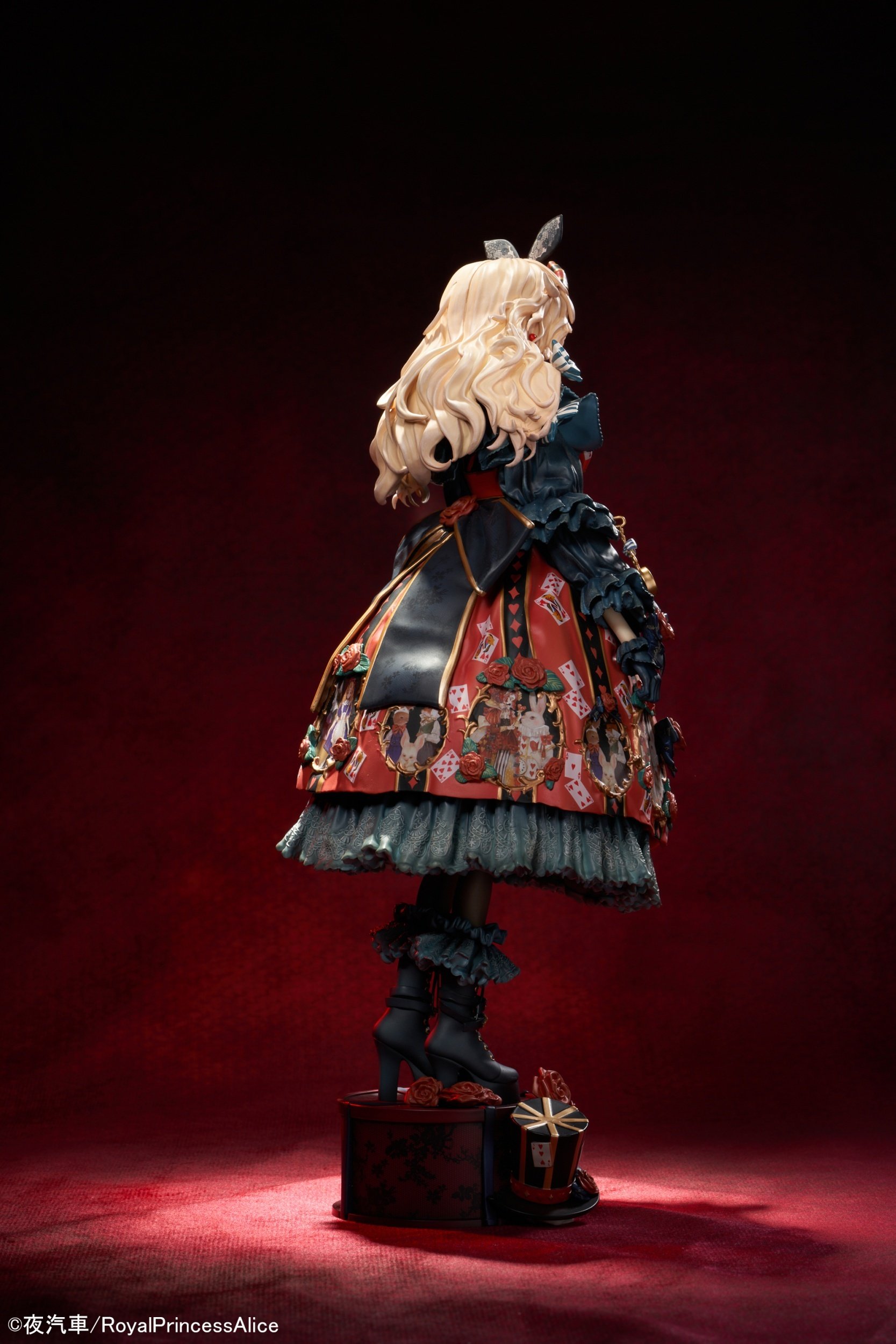 Yogisya x Royal Princess Alice Collaboration Red Queen and Princess ...