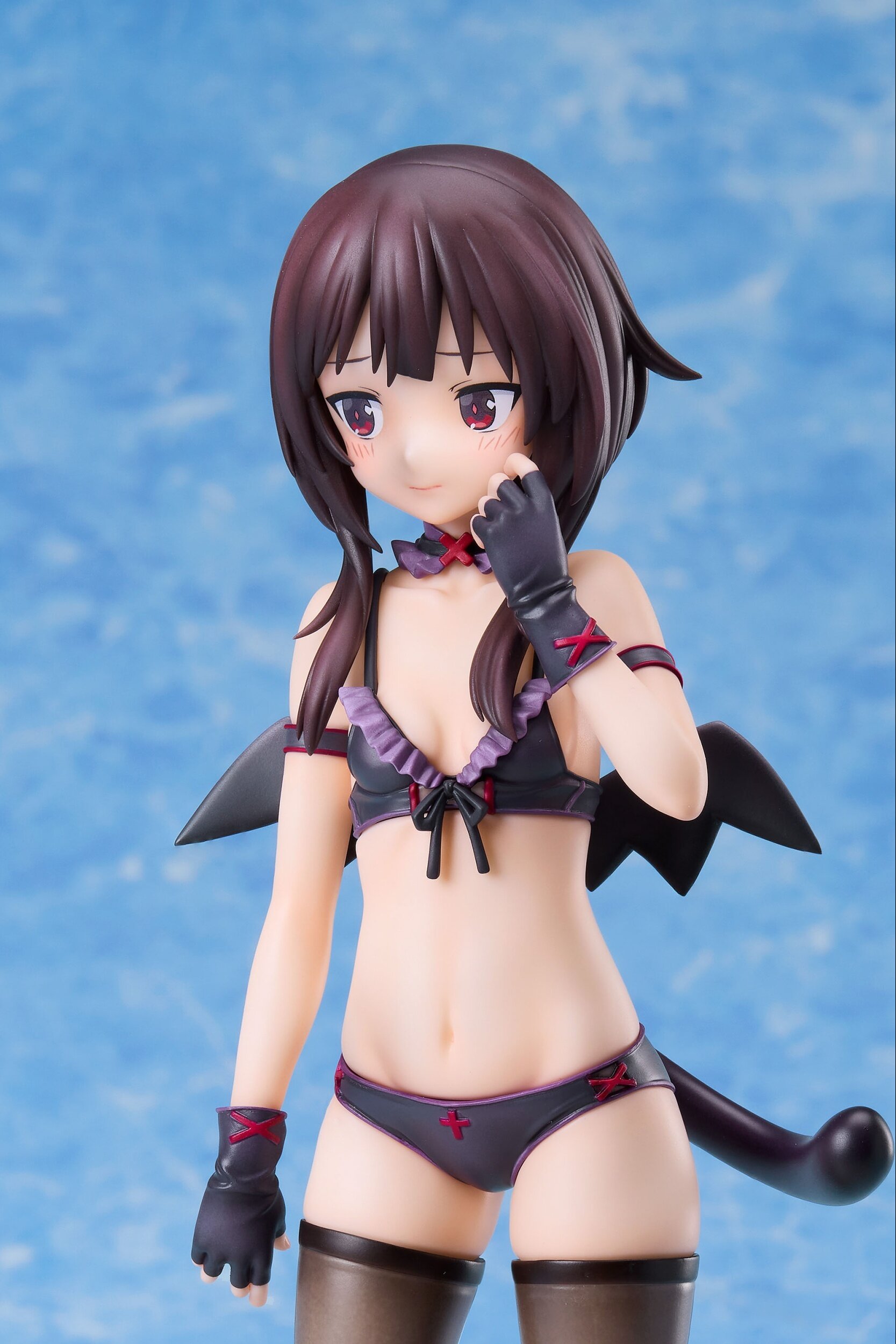 KonoSuba: An Explosion on This Wonderful World! Megumin: Chomusuke Swimsuit Ver. 1/7 Scale ...