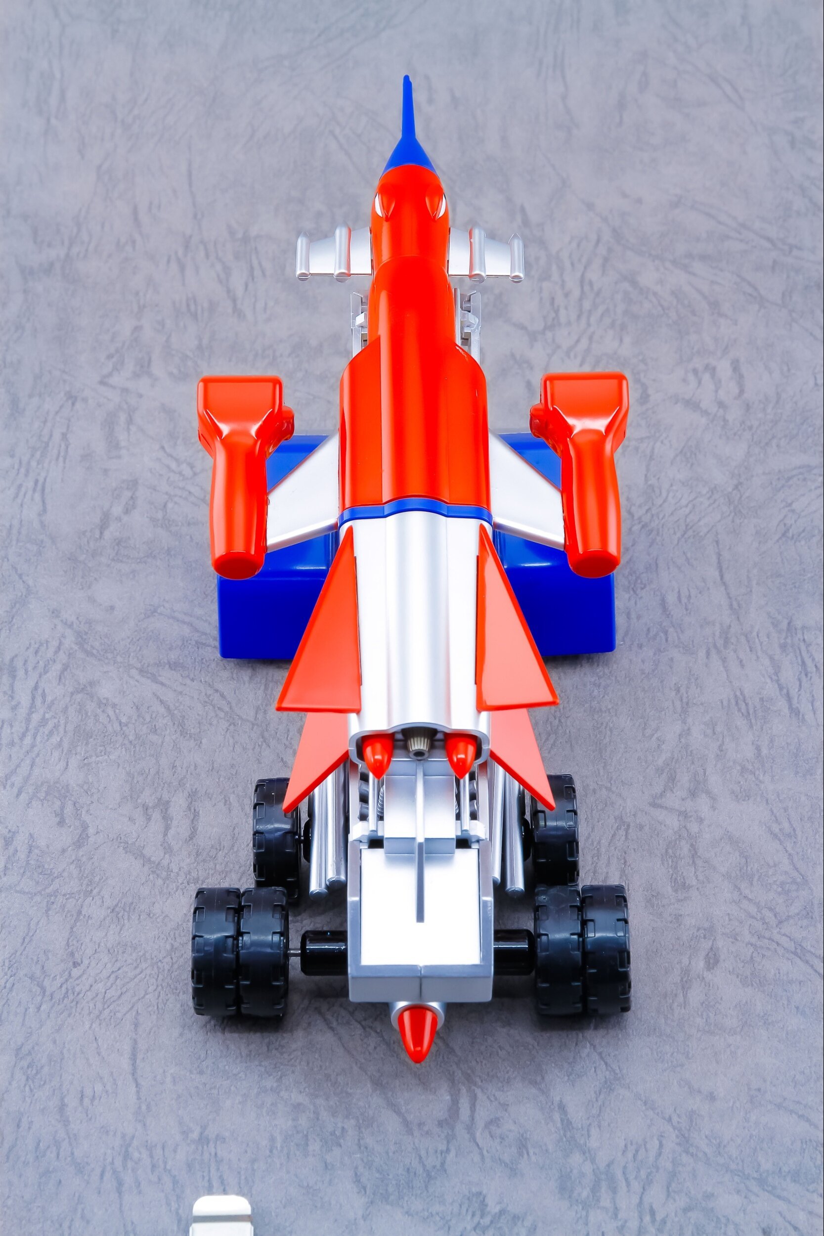 Tokusatsu Gokin Space Ironmen Kyodain Grouncar: Action Toys - Tokyo ...