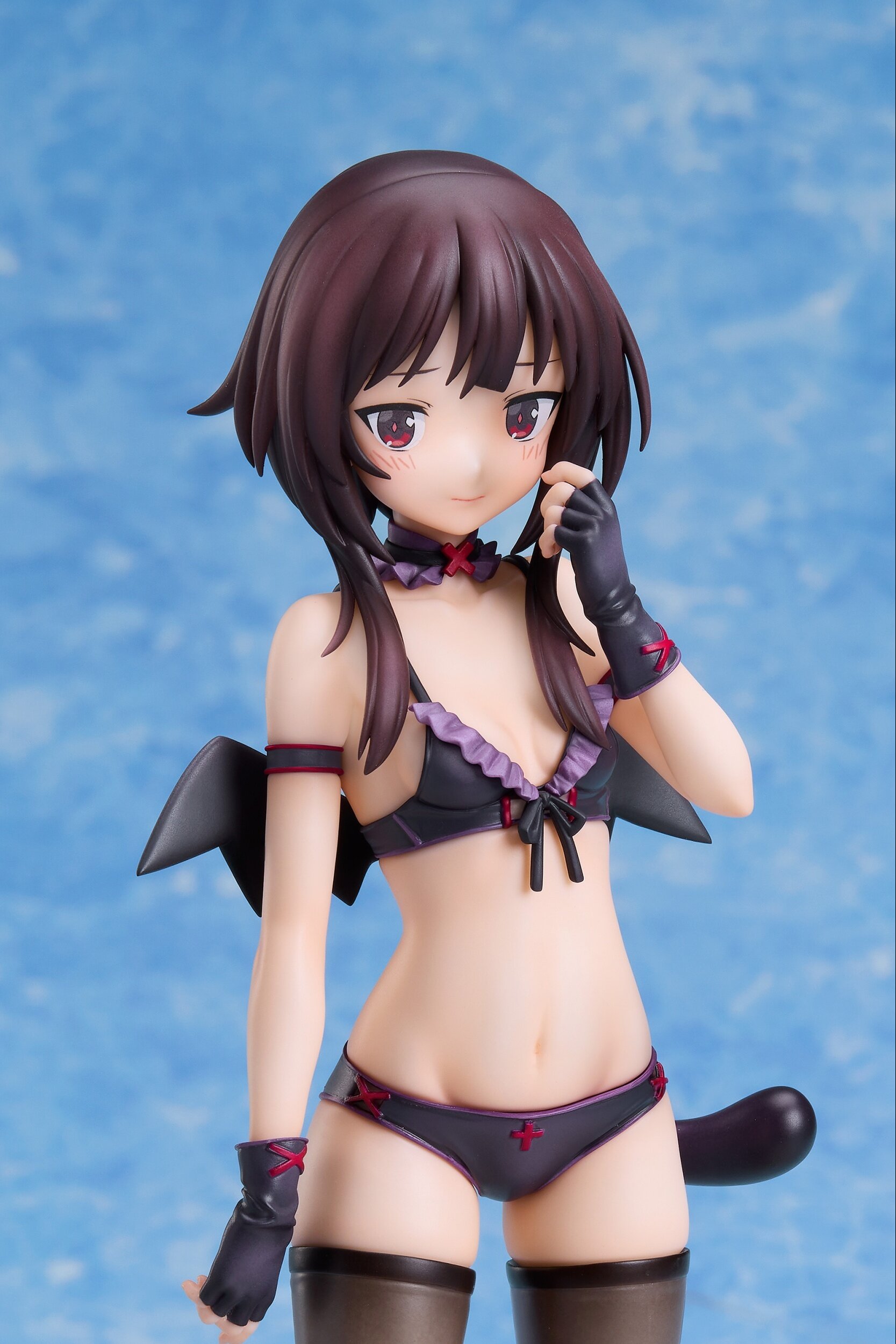 KonoSuba: An Explosion on This Wonderful World! Megumin: Chomusuke Swimsuit Ver. 1/7 Scale ...