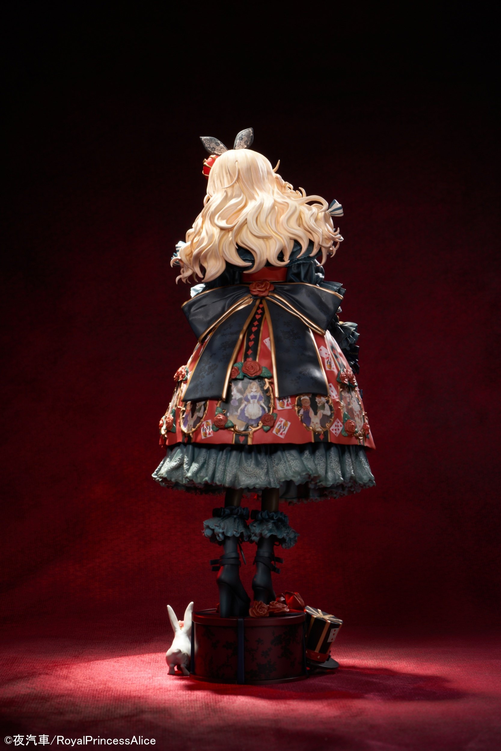 Yogisya x Royal Princess Alice Collaboration Red Queen and Princess ...