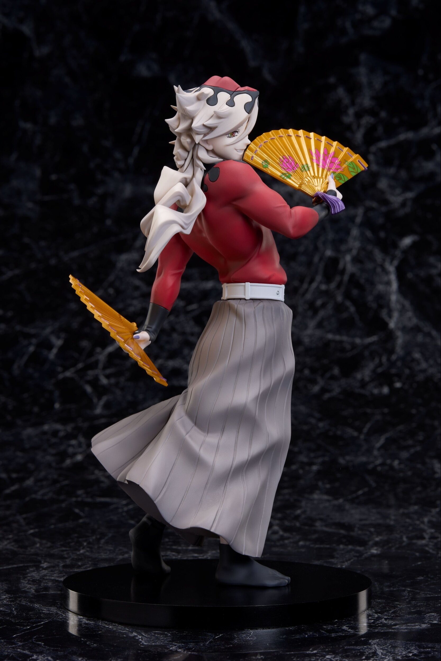 Demon Slayer: Kimetsu no Yaiba Douma Non-Scale Figure: Aniplex - Tokyo ...