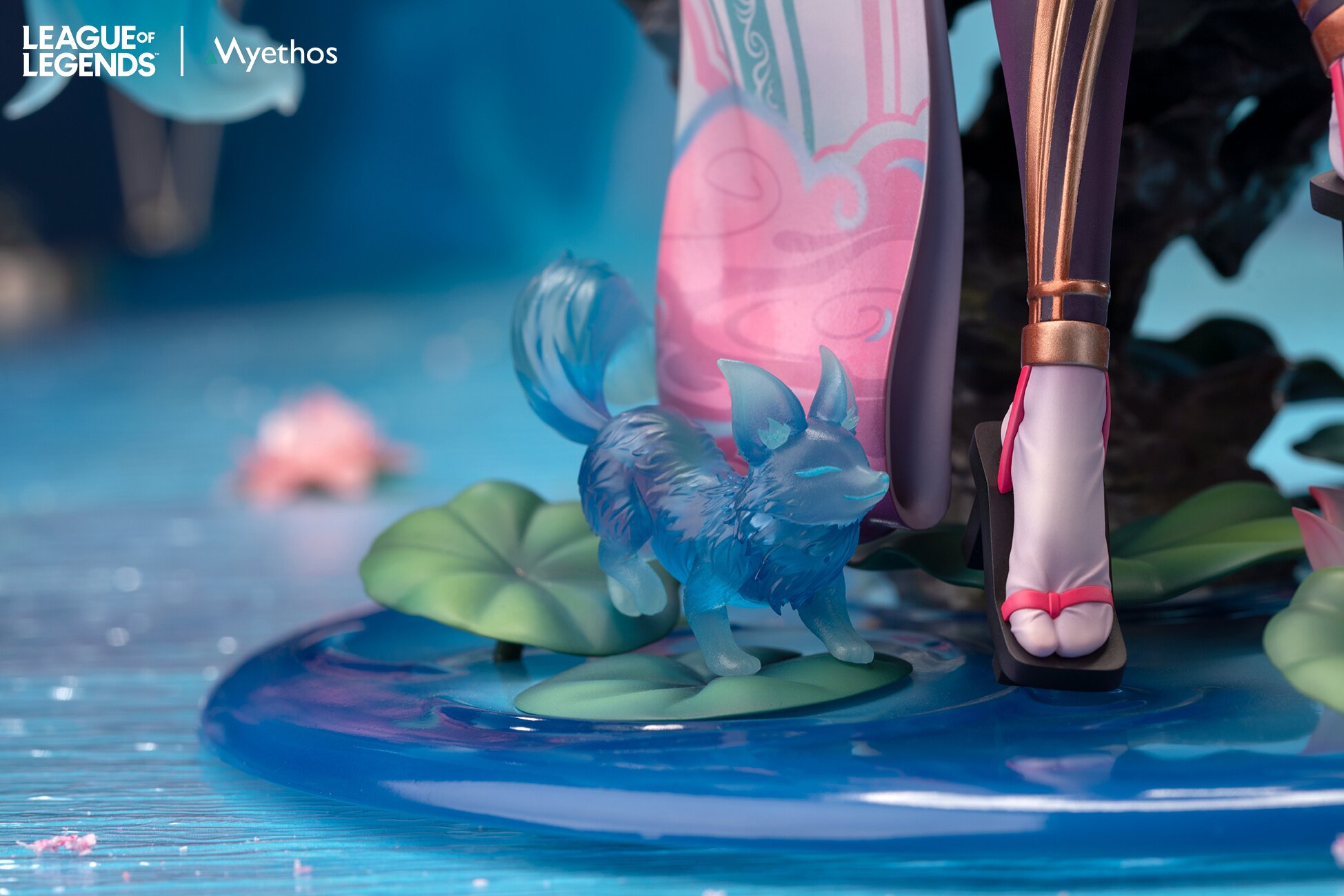 League of Legends Ahri: Spirit Blossom Ver. 1/7 Scale Figure: Myethos ...