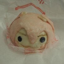 Family Mart Features Another Hatsune Miku Steamed Bun! The Sakura Miku ...