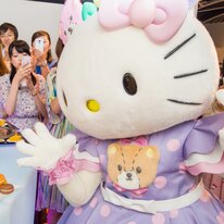 PR Ambassador HELLO KITTY Appears at Charity Event “Macaron Day ...
