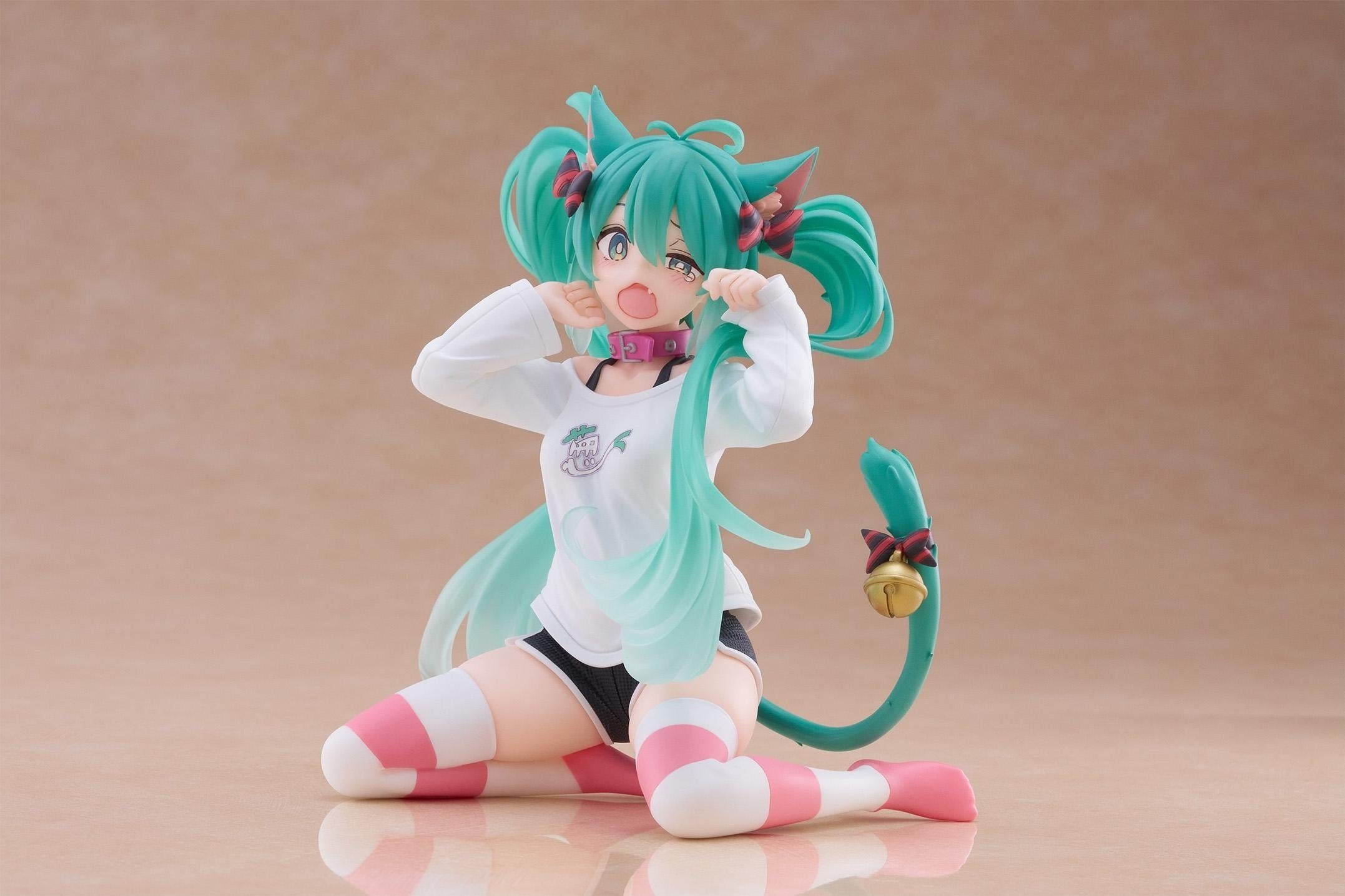 Desktop Cute Figure Hatsune Miku: Cat Ear T-Shirt Ver. (Re-run) - Tokyo ...