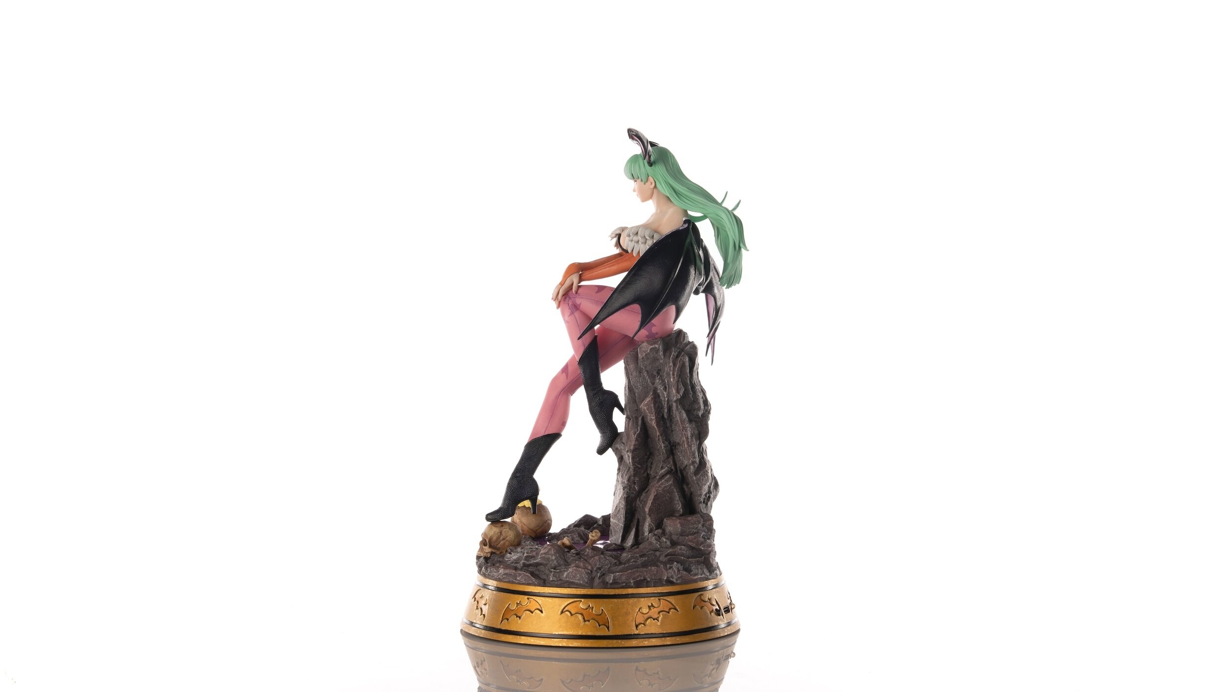 Darkstalkers Morrigan Aensland Statue: First 4 Figures - Tokyo Otaku ...