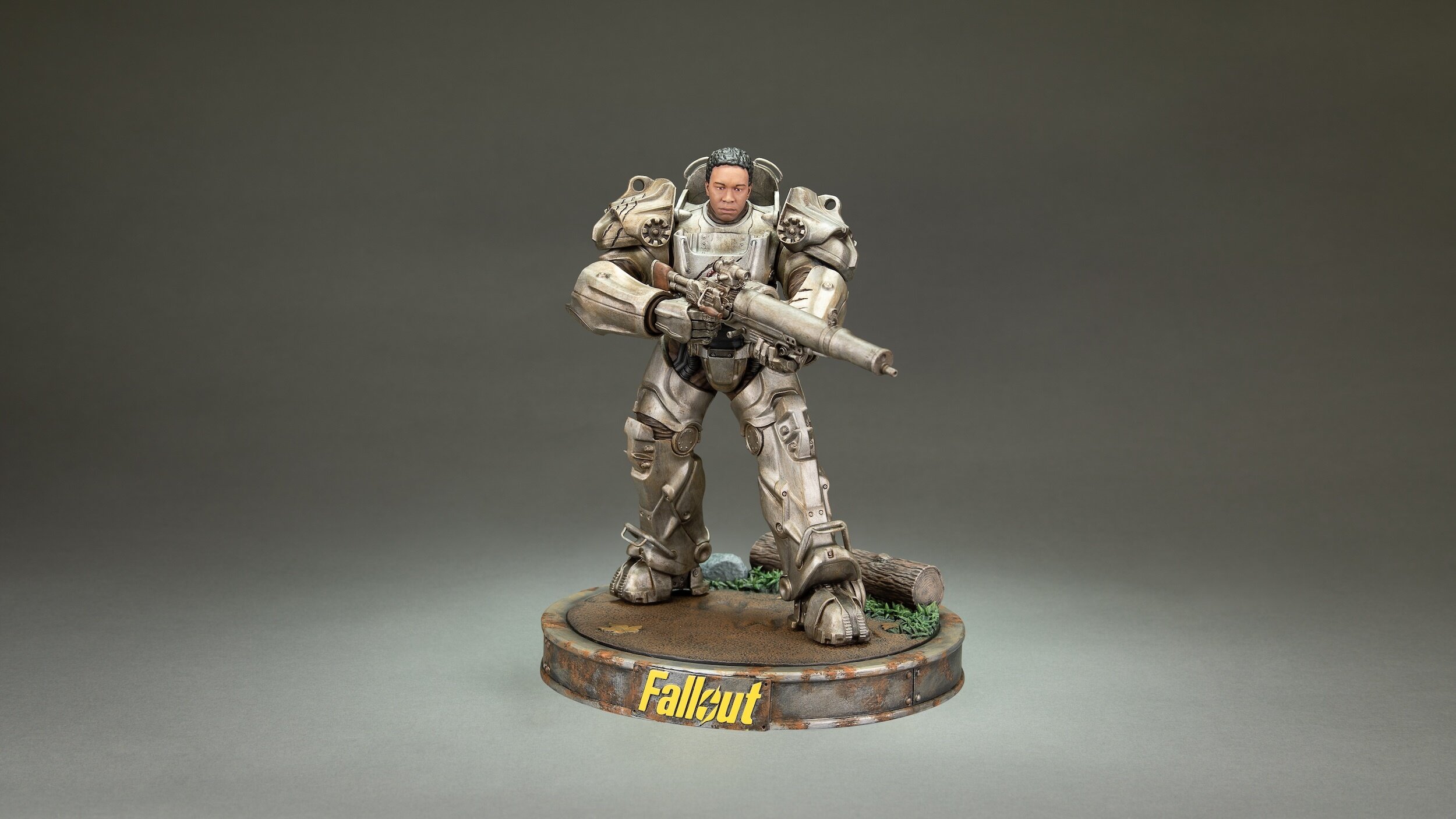 Fallout (Amazon) Maximus Non-Scale Figure - Tokyo Otaku Mode (TOM)
