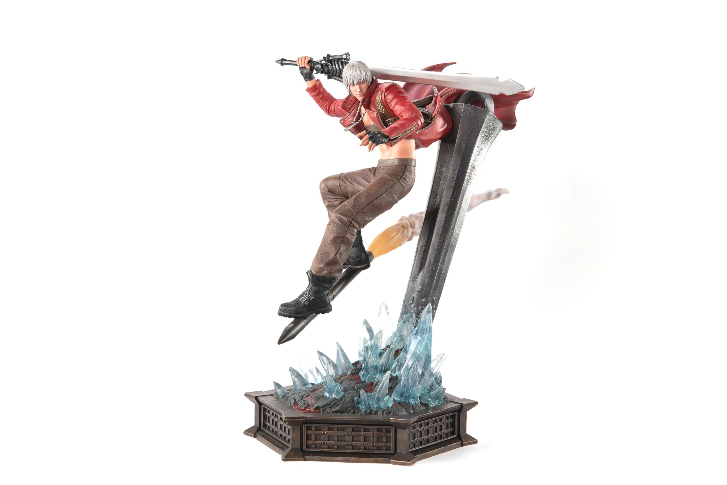 Devil May Cry 3 Dante Statue: First 4 Figures - Tokyo Otaku Mode (TOM)