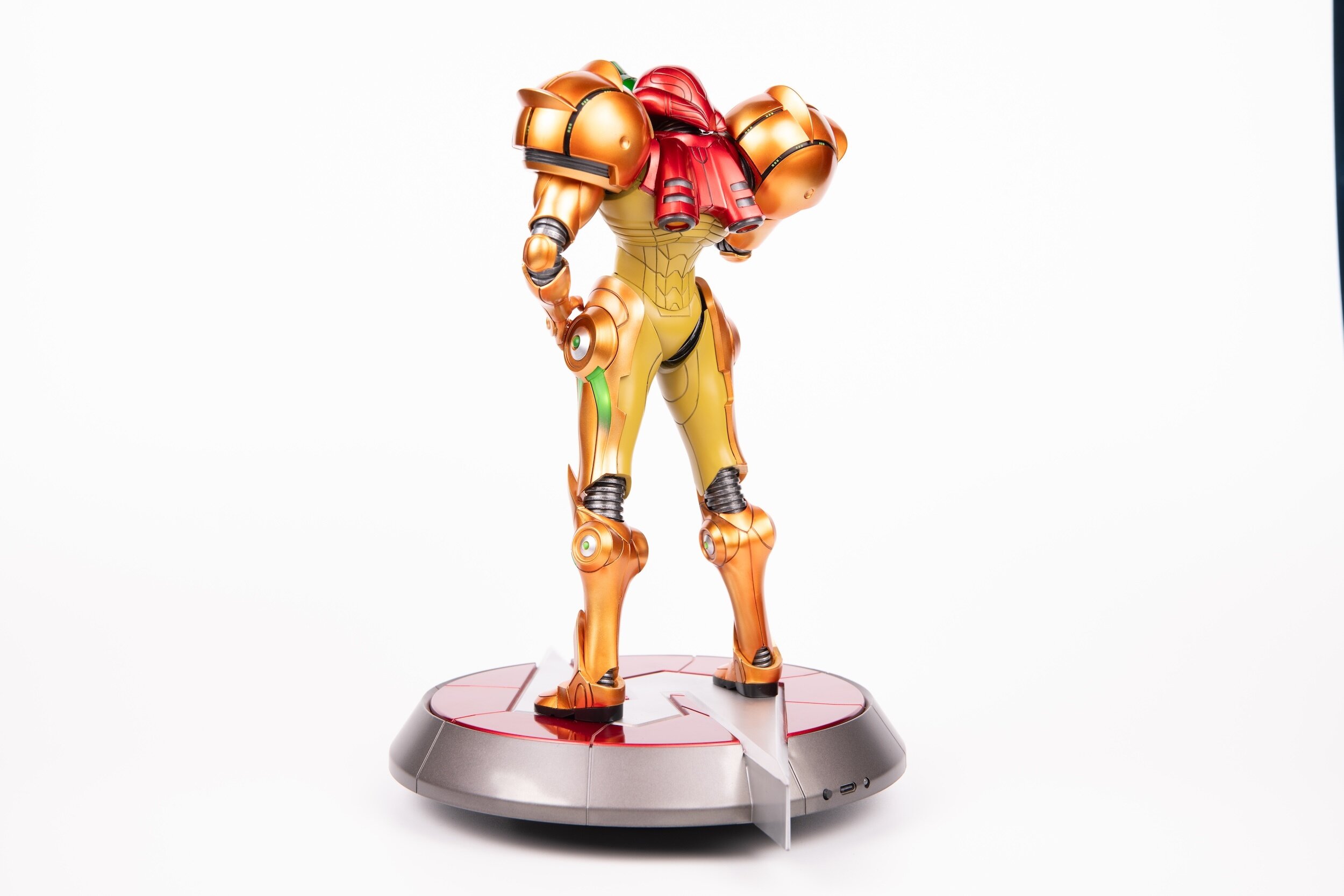 Metroid Prime Samus: Varia Suit Collector's Edition Statue (Re-run ...
