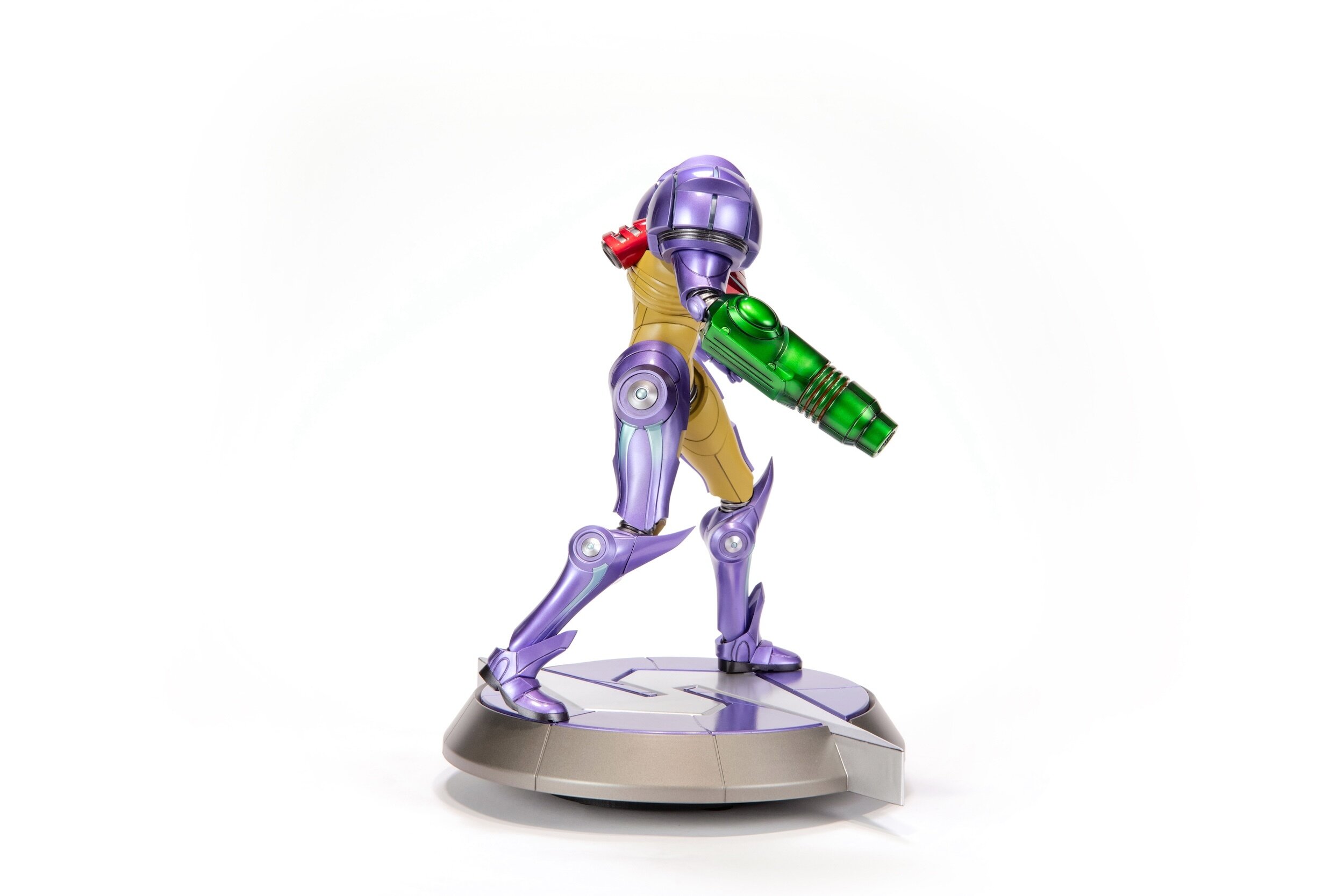 Metroid Prime Samus: Gravity Suit Collector's Edition Statue: First 4 ...