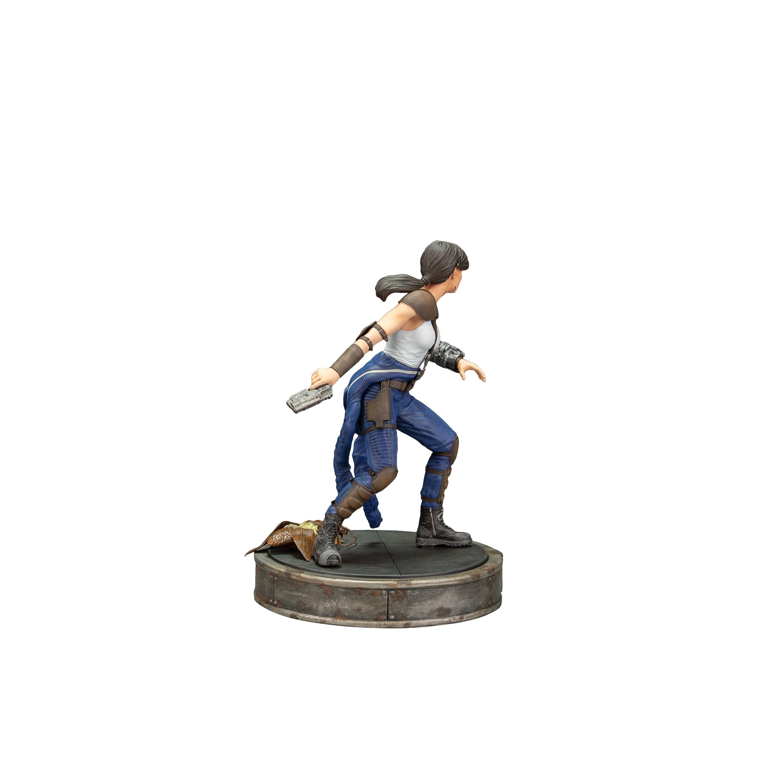 Fallout (Amazon) Lucy Non-Scale Figure - Tokyo Otaku Mode (TOM)