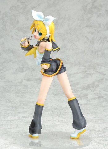 Character Vocal Series 02 Kagamine Rin Figure: Good Smile Company ...