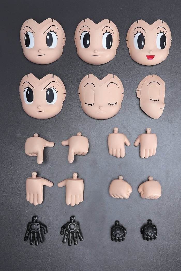 Astro Boy: Deluxe Edition Plastic Model Kit - Tokyo Otaku Mode (TOM)