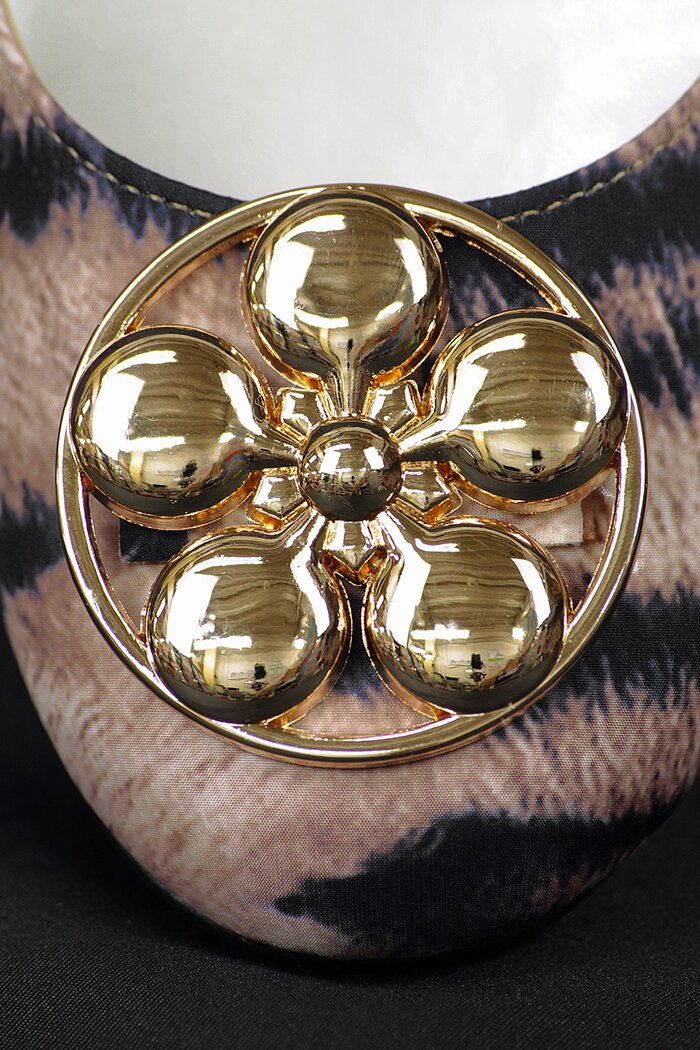 Sengoku Bushou - Keiji Maeda Family Crest Tiger Stripe Pumps - Tokyo ...