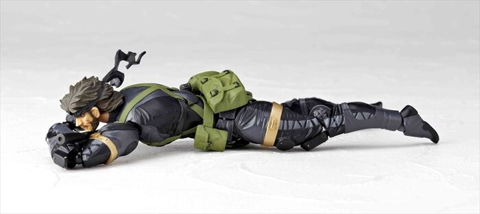 Revoltech Yamaguchi [Metal Gear Solid PW] Snake: KAIYODO - Tokyo Otaku ...