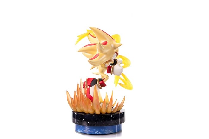 Sonic the Hedgehog Super Shadow Standard Edition Statue: First 4 ...