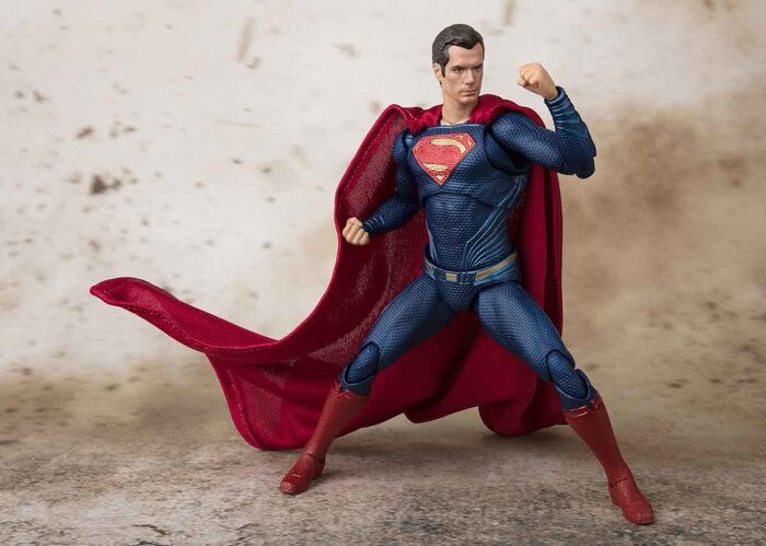 S.H.Figuarts Justice League Superman: Bandai - Tokyo Otaku Mode (TOM)