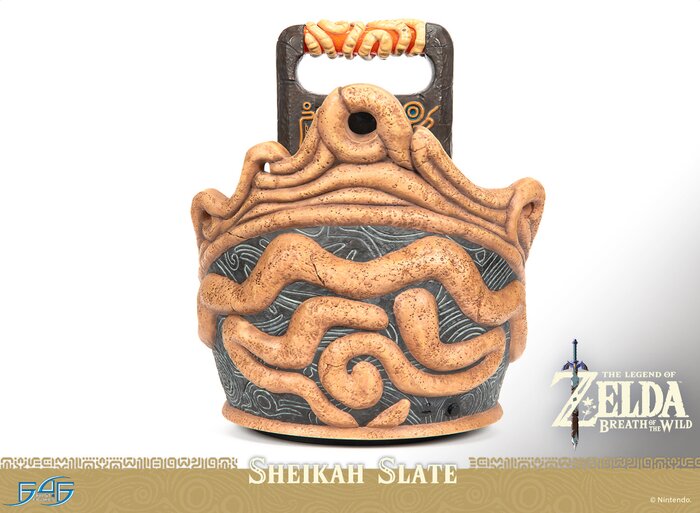 The Legend of Zelda: Breath of the Wild Sheikah Slate: Standard Edition ...