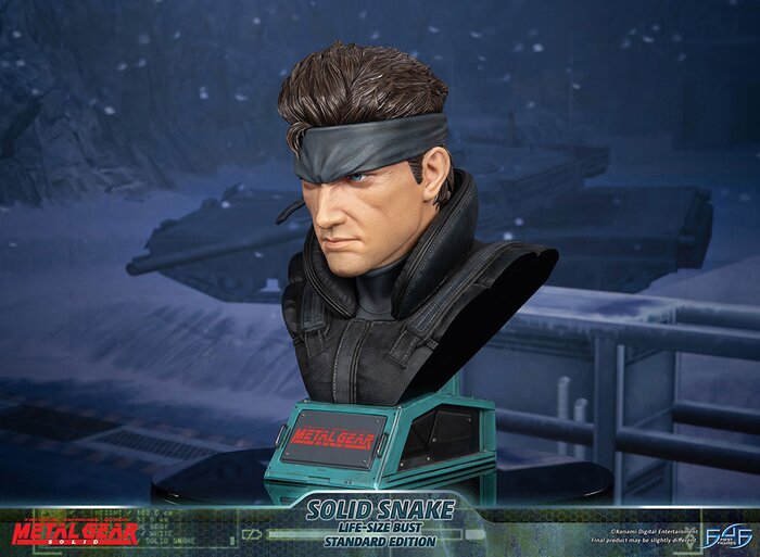 Metal Gear Solid Solid Snake Life-Size Bust: Standard Edition Statue ...
