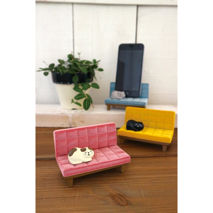 Sleeping Cat on Couch Smartphone Stand: DECOLE - Tokyo Otaku Mode (TOM)